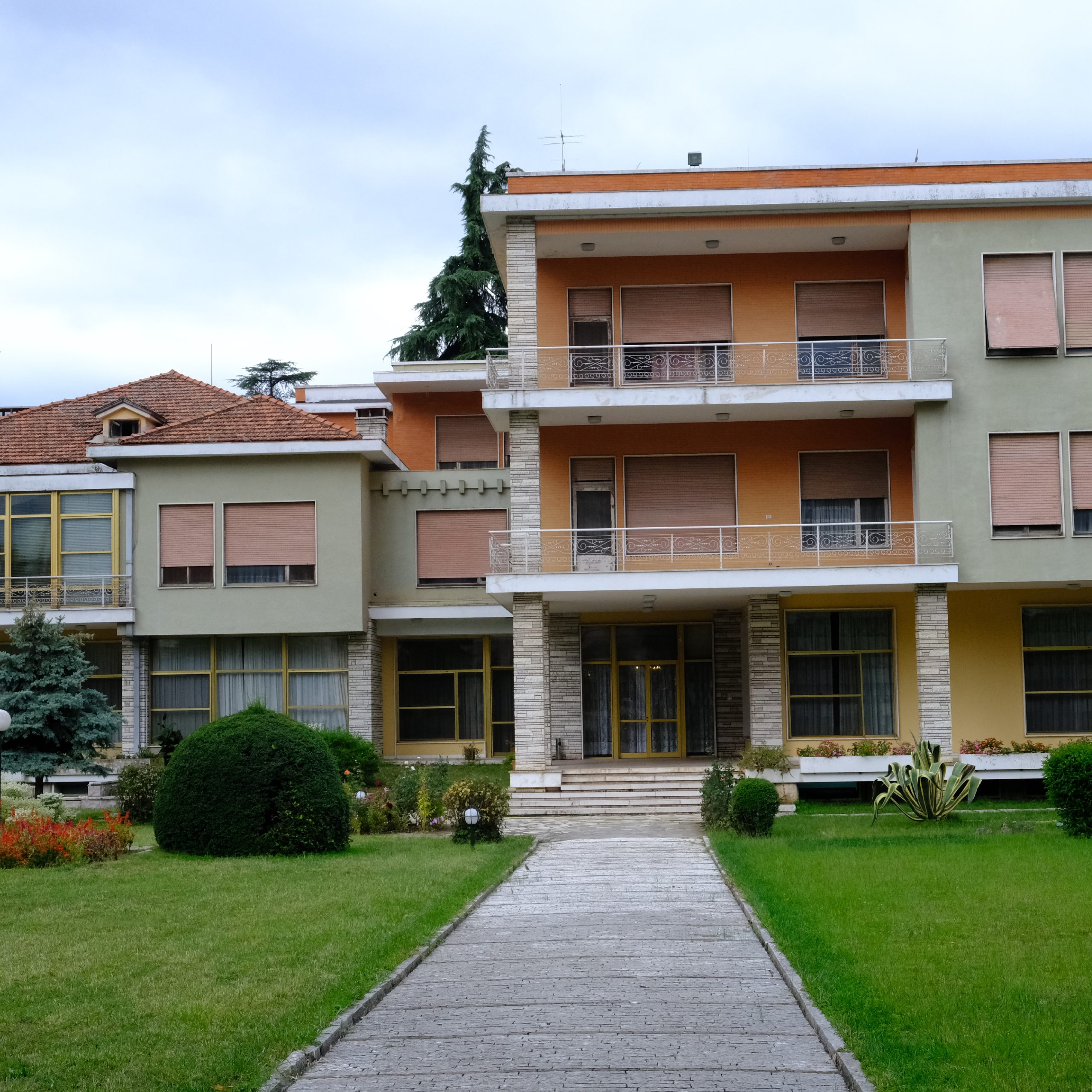 Pallati i Kongreseve | Peizazhe betoni ne muze
